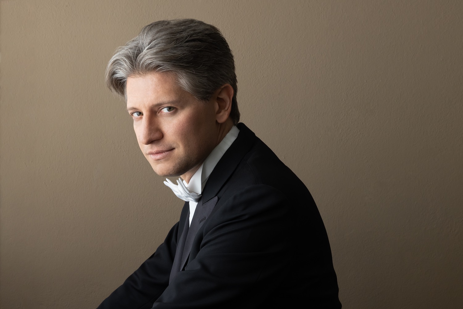Daniele Rustioni | Orchestra of St. Luke's